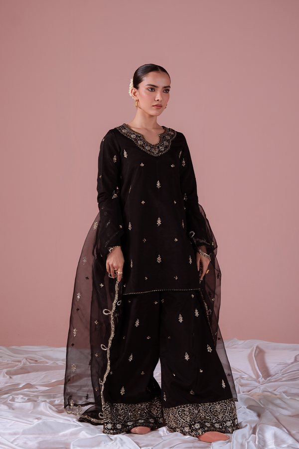 NARUN – Emaan Adeel International